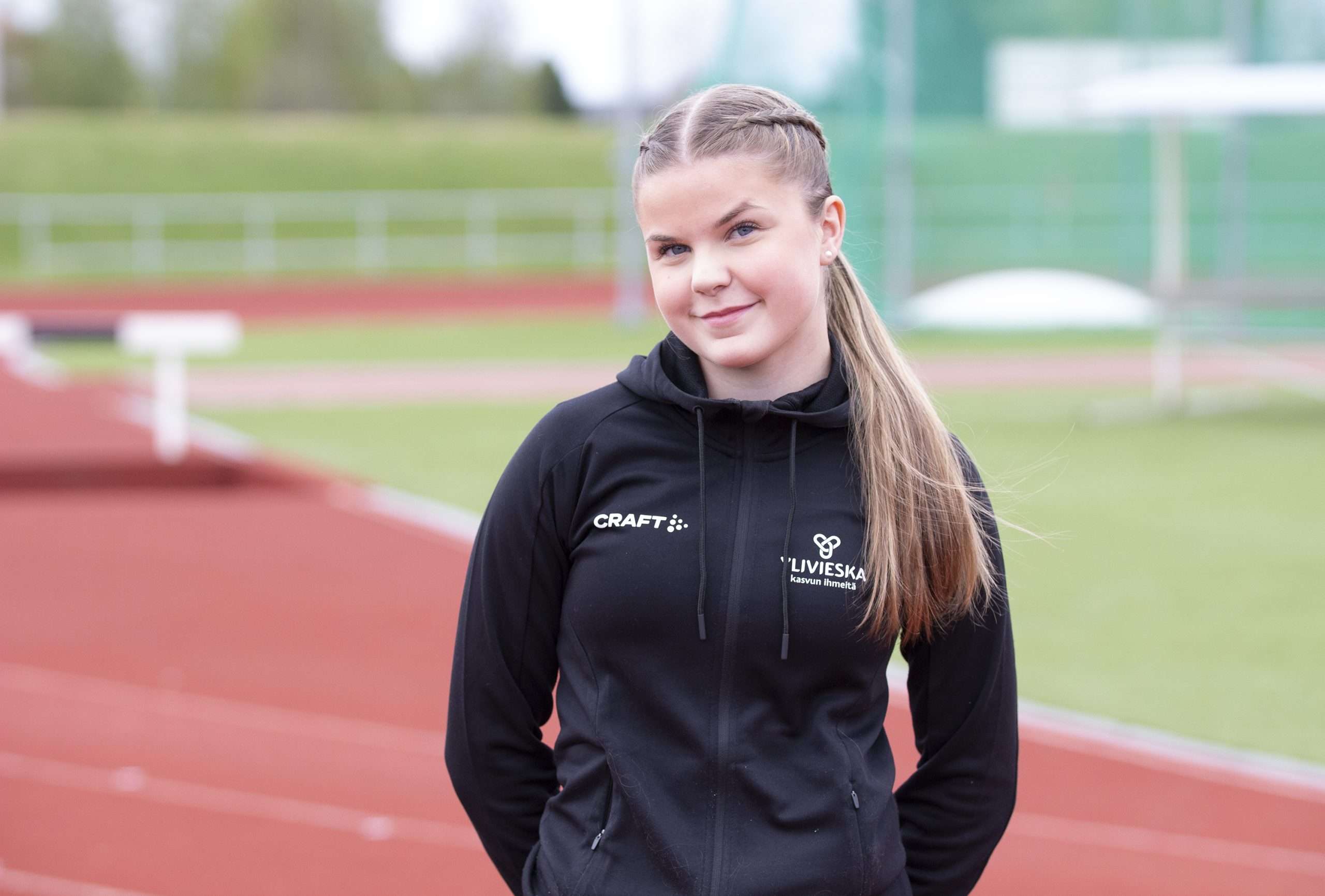 Yleisurheilija Peppi Mastokangas kisaa ikäluokkansa kärkijoukossa ...